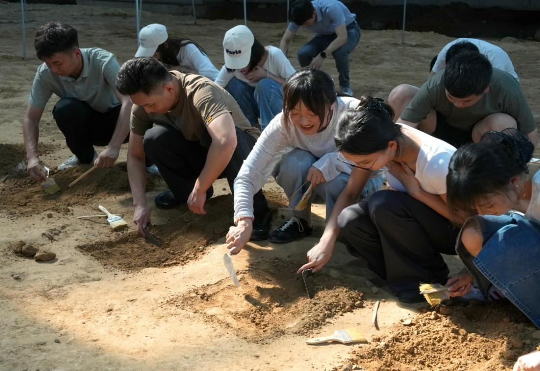 我院开展第十二届档案文化节 “探源商都，守护根脉”考古体验活动-信息管理学院